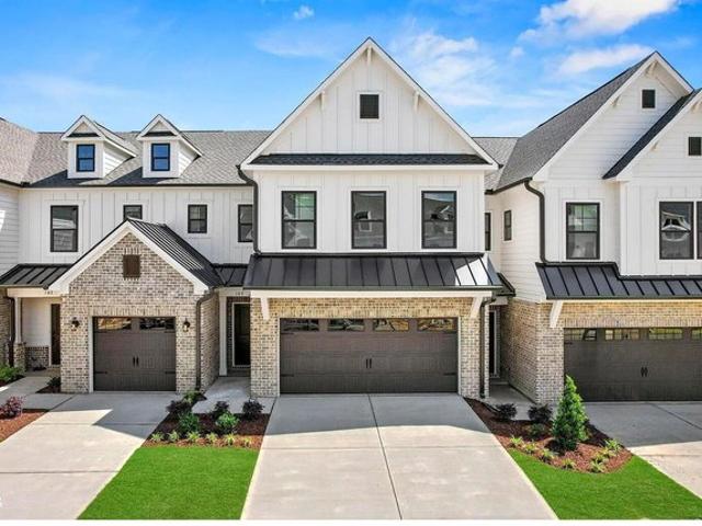 106 Periwinkle Pl, Clayton, NC 27527