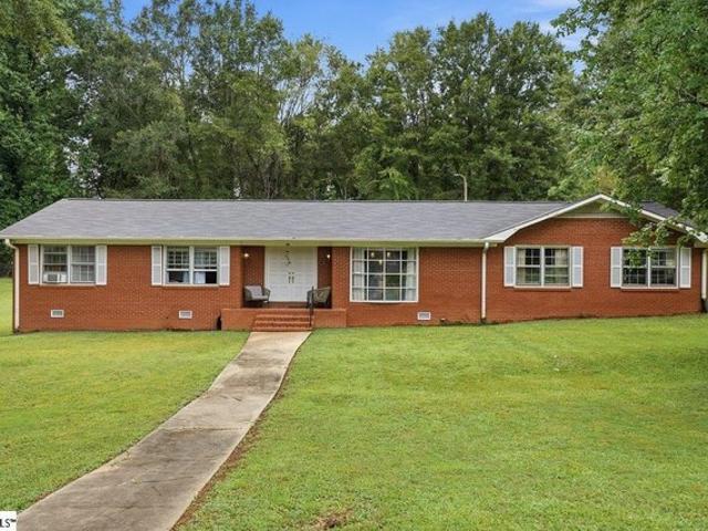 106 Pershing St, Spartanburg, SC 29302