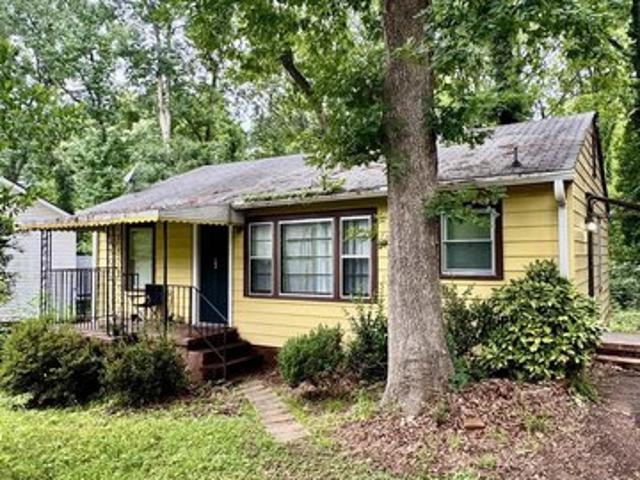 106 Prancer Ave, Greenville, SC 29605