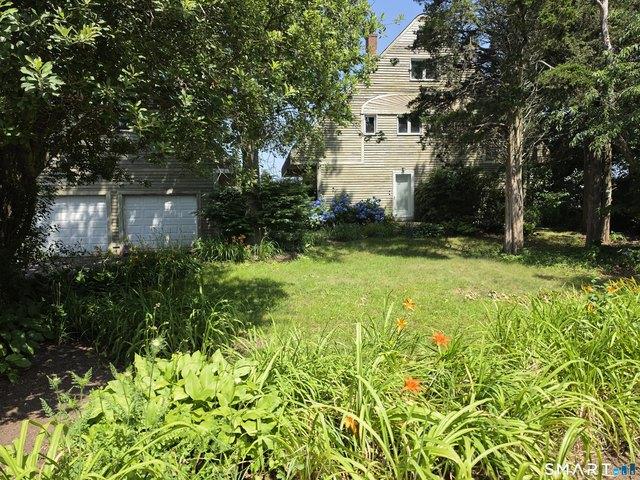 106 Pratt Rd, Clinton, CT 06413