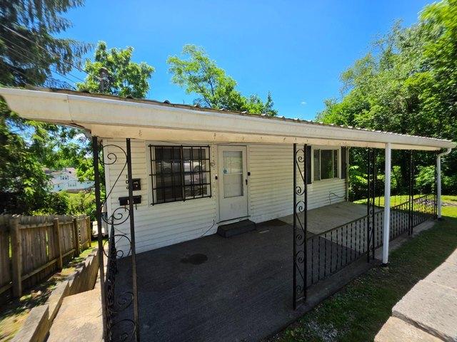 106 Quarry St, Beckley, WV 25801