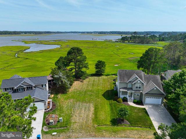 106 Robin Hood Trail