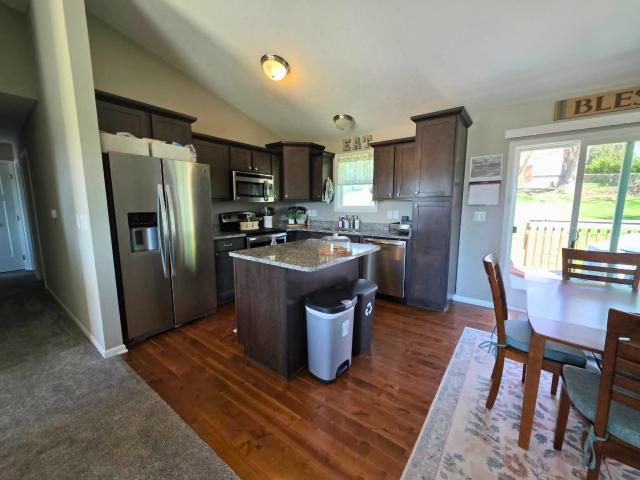 106 Rolling Vista Place