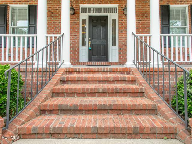 106 Reddes River Court