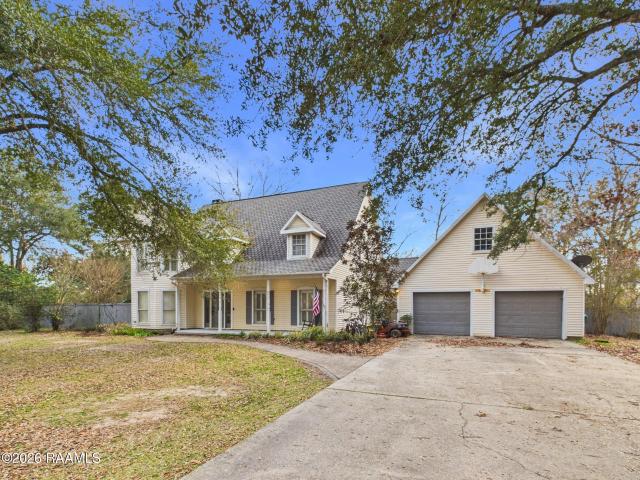 106 Redwing Cir, Lafayette, LA 70503 | MLS #RA2600000 | Compass