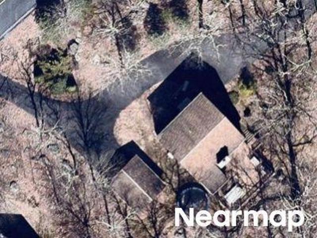 106 Rimrock Ln