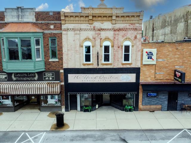 106 W Walnut Street
