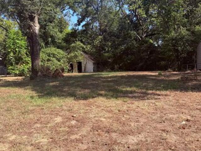 106 W Ward St, Overton, TX 75684