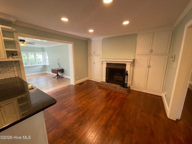 106 W Berkshire Road