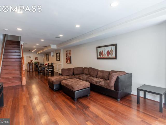 106 W Cross St, Baltimore, MD