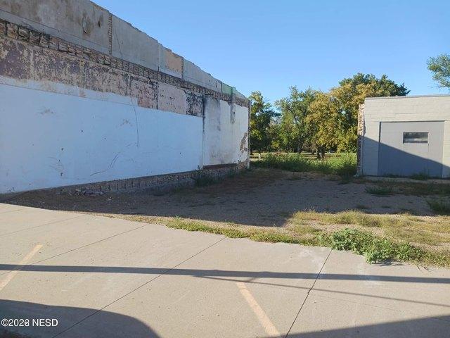 106 W Main St, Bryant, SD 57221