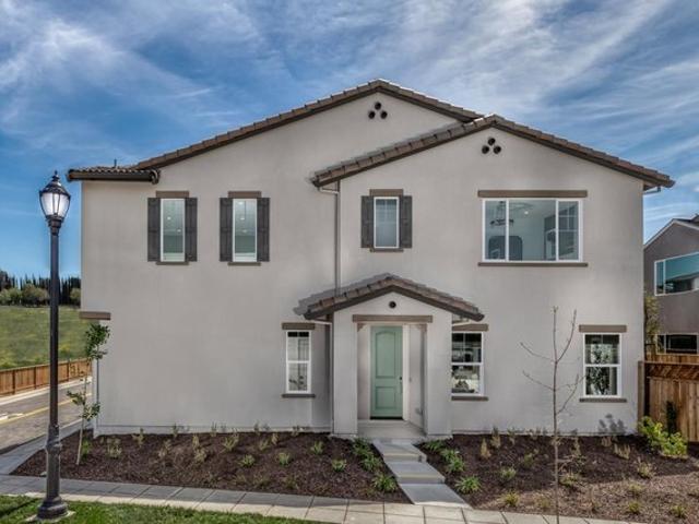 106 W San Diego Dr, Mountain House, CA 95391