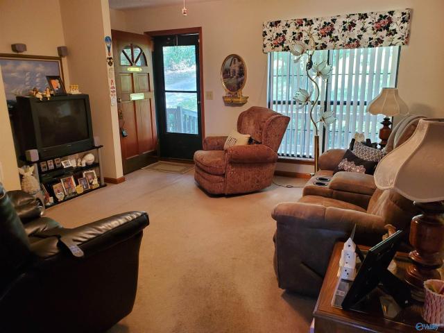 106 Woodlawn Drive