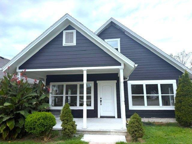 106 Washington St, Lowell, AR 72745