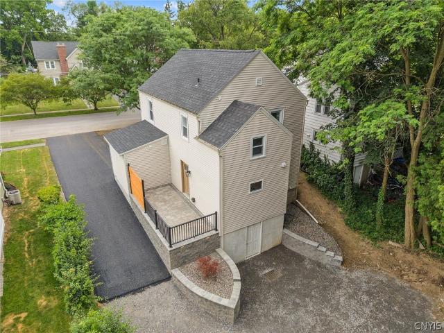 106 Wellington Road