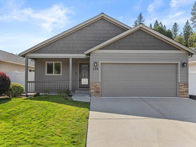 106 Westbrook Dr, Rogue River, OR 97537