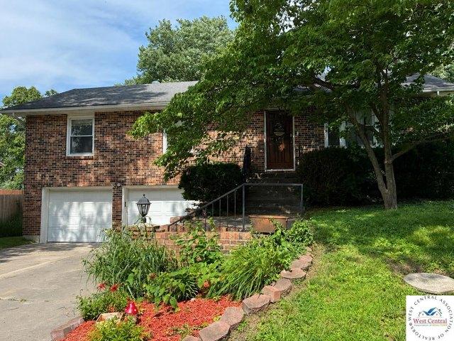 106 Westwood Ave, Windsor, MO 65360