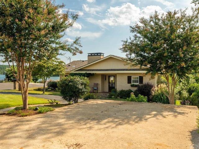 106 Whispering Pine Cove
