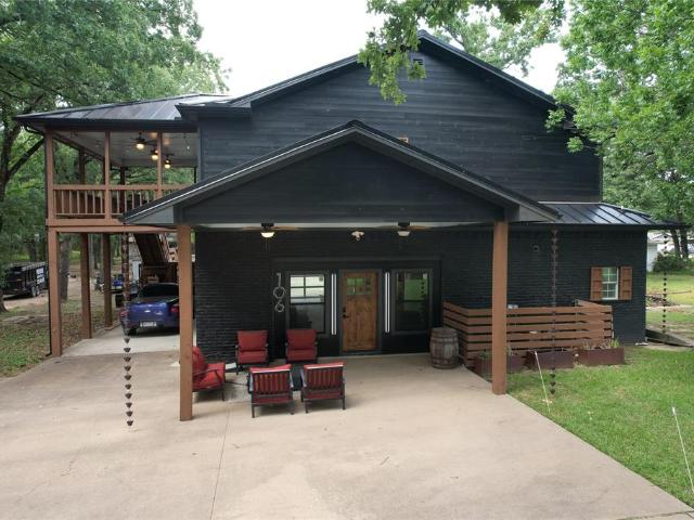 106 White Oak Drive