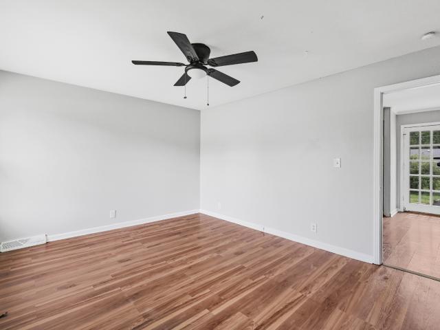 106 Winston Ct