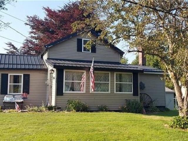 106 Tanner Rd, Greenville, PA 16125
