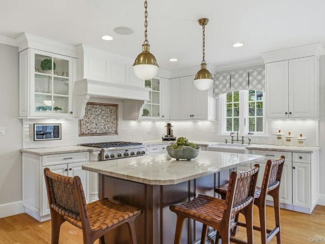 106 Thayer Road
