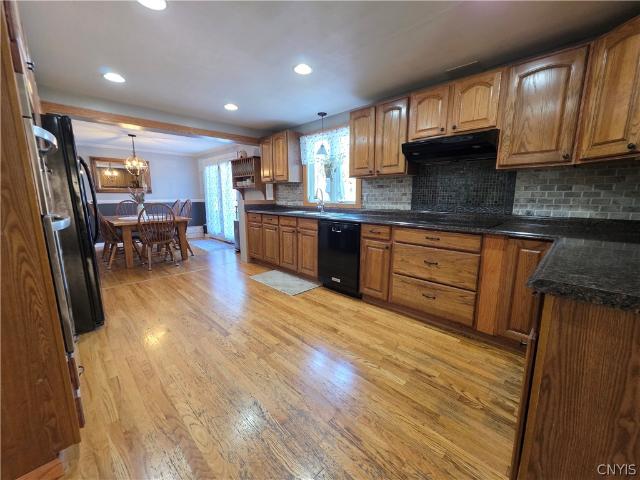 106 Thorndike Lane