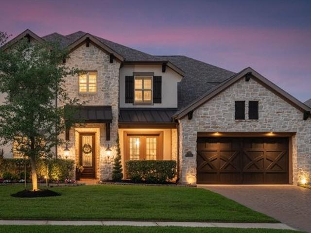 106 Timberfalls Dr, Conroe, TX 77384