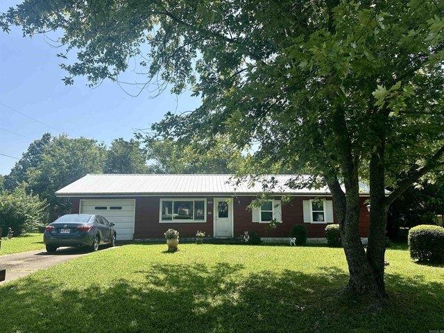 106 Turner St, Mena, AR 71953