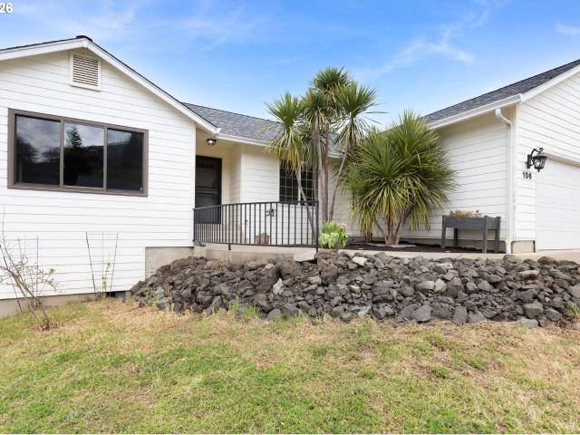 106 umpqua view dr