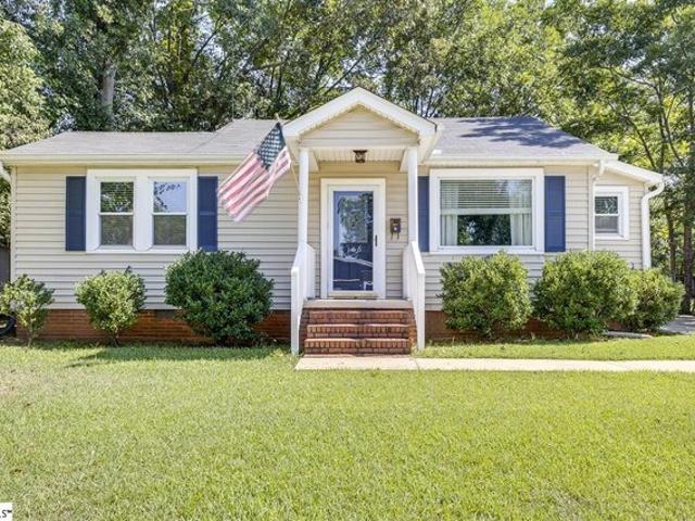 106 Vine St, Greenville, SC 29609