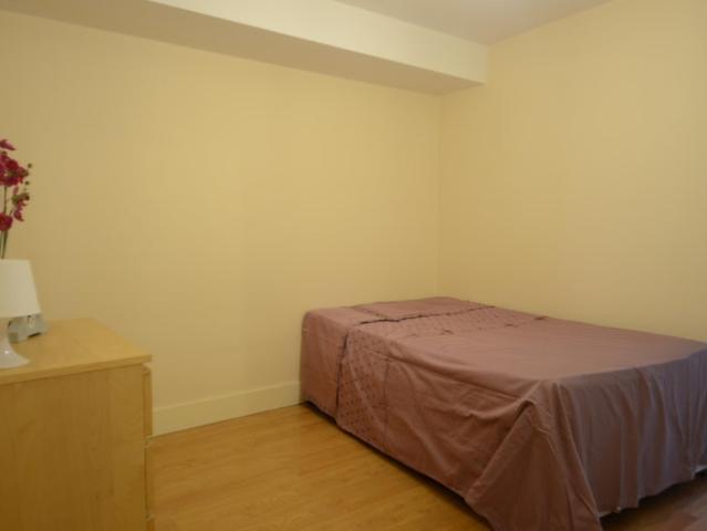 106E West Kensing. Double Studio Flat, Bills Incl
