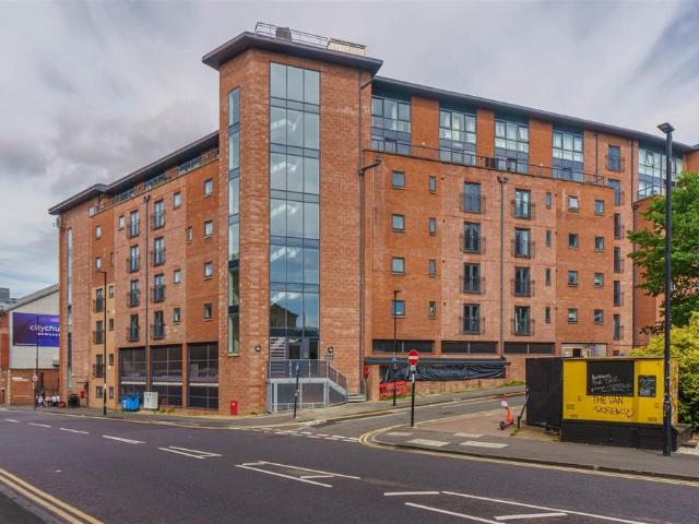 £106pppw Rialto Building. 3 bed apartment to rent £1,375 pcm £317 pw