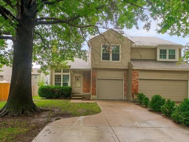 10740 W 115th St, Overland Park, KS 66210