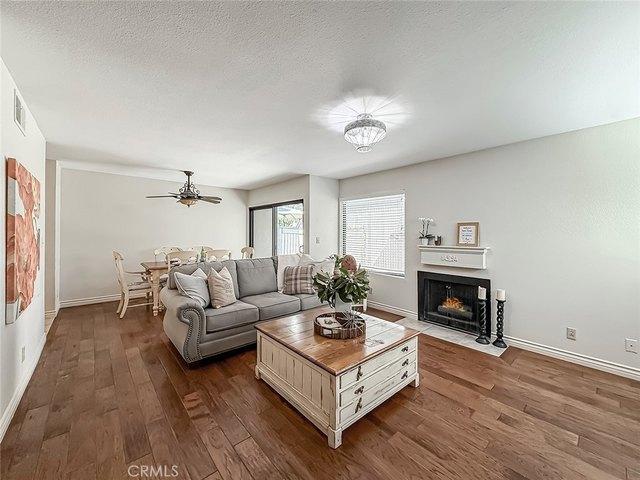 10740 Woodley Ave, Los Angeles, CA 91344