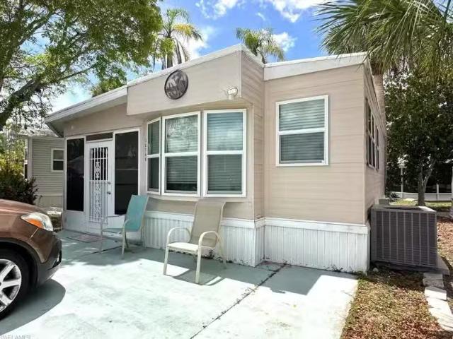 10740 Everglades Kite Circle, Estero, FL 33928 MLS 225045084