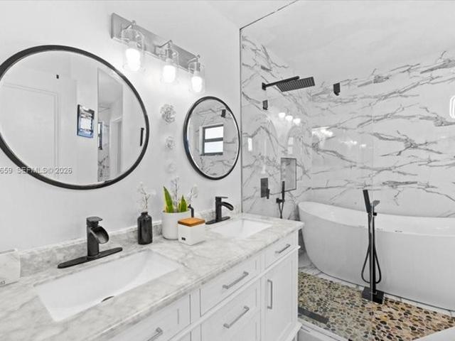 10740 NW 16th Ct, Plantation, FL 33322