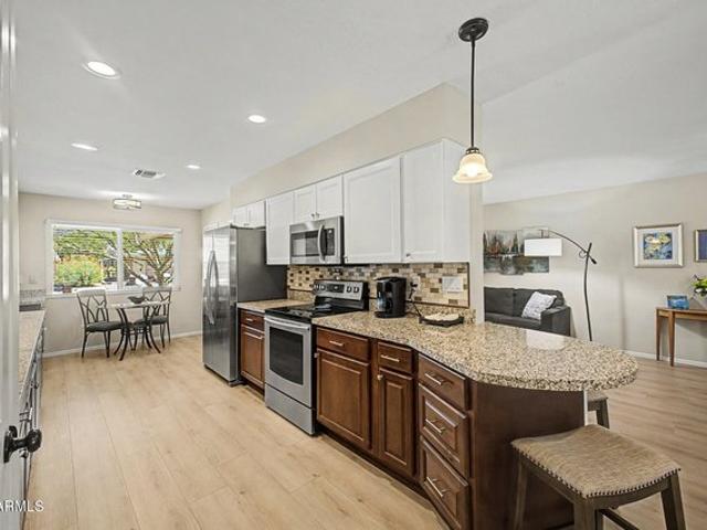 10741 W Tropicana Cir, Sun City, AZ 85351
