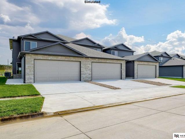 10741 N 149th St, Waverly, NE 68462