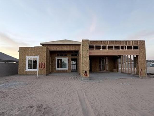 10744 E 46th Pl, Yuma, AZ 85367