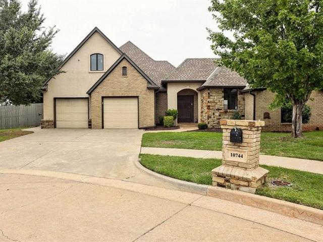 10744 N Ann Arbor Ave, Oklahoma City, OK 73162