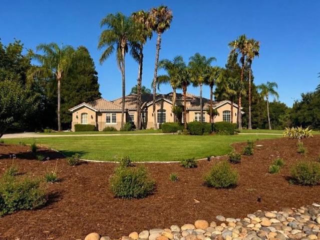 10746 Green Valley Dr, Gilroy, CA 95020
