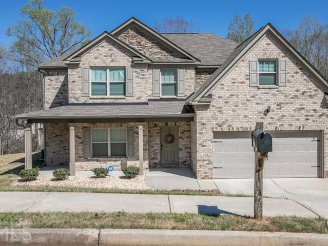 10748 Southwood Dr, Hampton, GA 30228