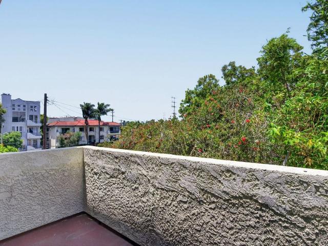 10749 Francis Pl 1 Bedroom Apartment for Rent at 10749 Francis Pl, Los Angeles, CA 90034 Palms