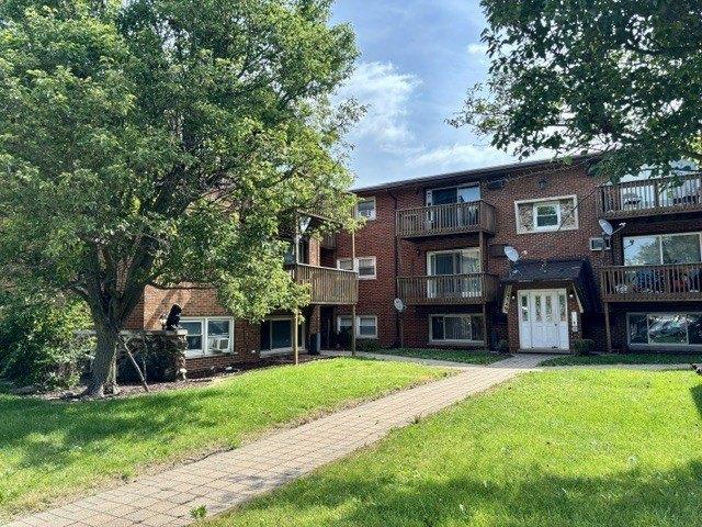 10749 S Harlem Ave Apt 1C, Worth, IL 60482