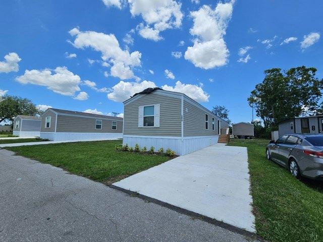 1074 Myakka Dr Unit 2114, North Fort Myers, FL 33917