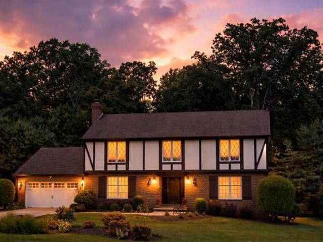1074 Foxcroft Run
