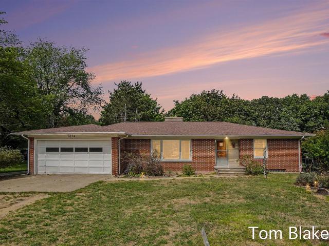 1074 Hendrick Road