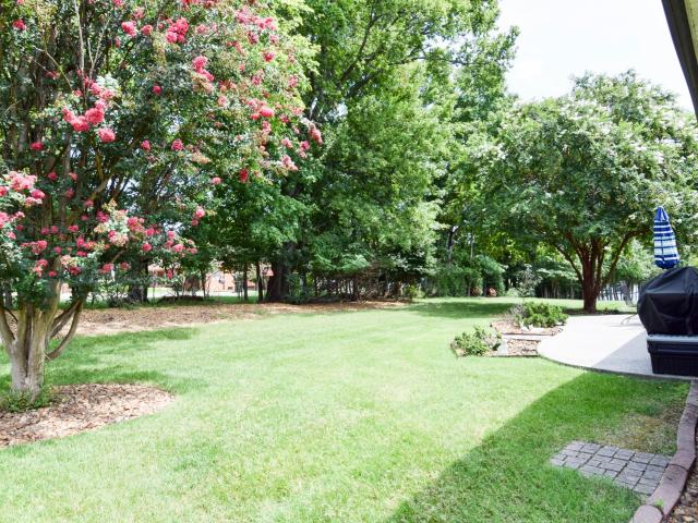 1074 Isaac Franklin Dr