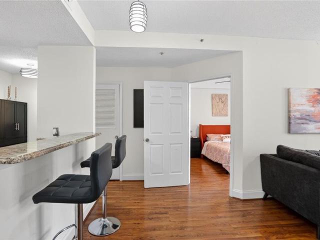 1074 Peachtree Walk NE, Unit B323, Atlanta, GA 30309 | MLS #7701 | Compass